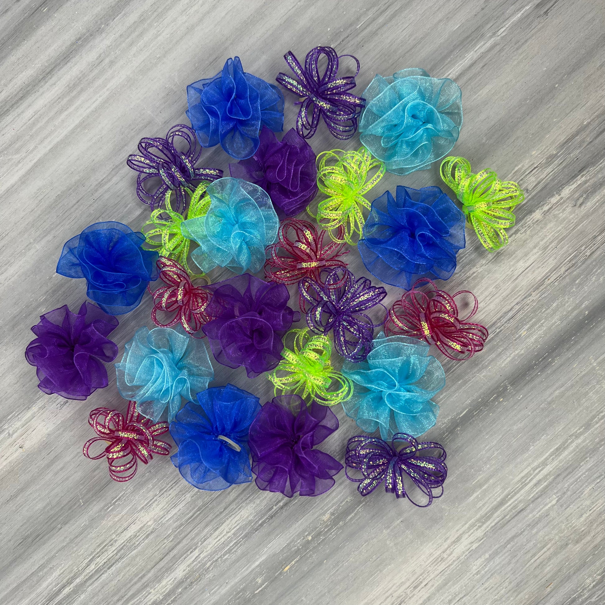 Bright - Pixie and Puff - 24 Medium Bows – Bardel Bows